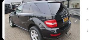 Melns Mercedes-Benz ML 300 2010 Kauņa, ar dzinēja tilpumu 3.00 L un nobraukumu 300 tūkst. km par 2600 €, foto 3 vietnē AUTOMOTO.COM.LV