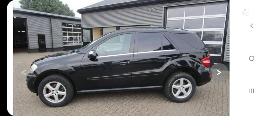 Melns Mercedes-Benz ML 300 2010 Kauņa, ar dzinēja tilpumu 3.00 L un nobraukumu 300 tūkst. km par 2600 €, foto 8 vietnē AUTOMOTO.COM.LV