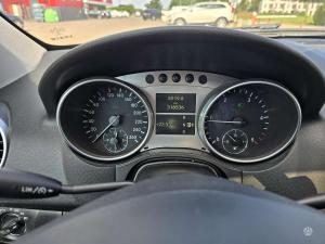Melns Mercedes-Benz ML 300 2010 Klaipėda, ar dzinēja tilpumu 2.99 L un nobraukumu 319 tūkst. km par 7700 €, foto 9 vietnē AUTOMOTO.COM.LV