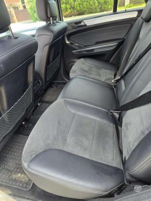 Melns Mercedes-Benz ML 300 2010 Klaipėda, ar dzinēja tilpumu 2.99 L un nobraukumu 319 tūkst. km par 7700 €, foto 16 vietnē AUTOMOTO.COM.LV