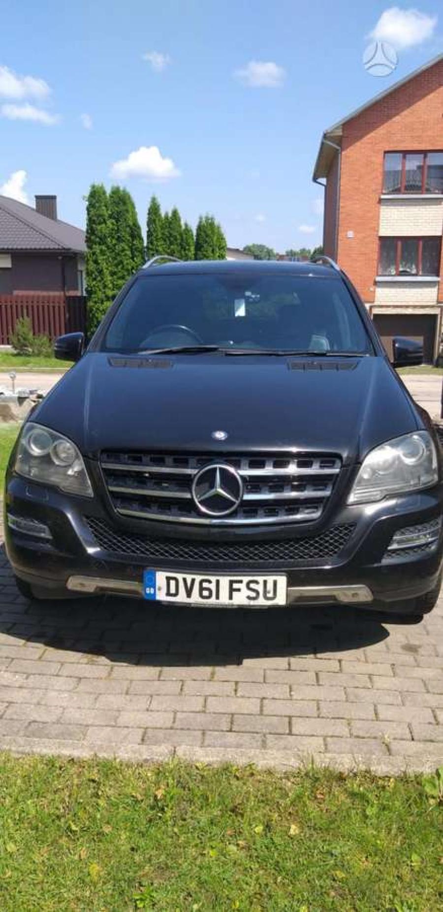 Melns Mercedes-Benz ML 300 2011 Panevēža, ar dzinēja tilpumu 3.00 L un nobraukumu 195 tūkst. km par 4300 €, foto 7 vietnē AUTOMOTO.COM.LV
