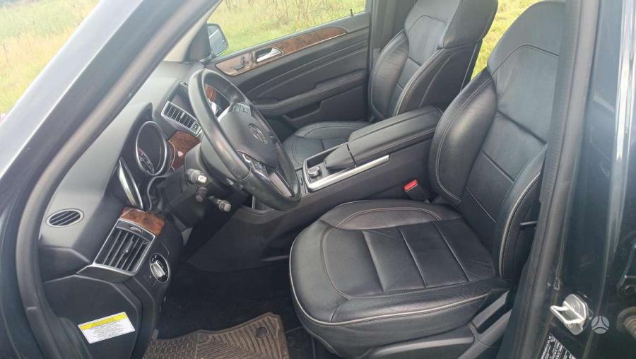 Mercedes-Benz ML 300 2013 in Anyksciai, with an engine capacity of 3.00 L and mileage of 95 thousand km for 17500 €, photo 8 on AUTOMOTO.COM.LV