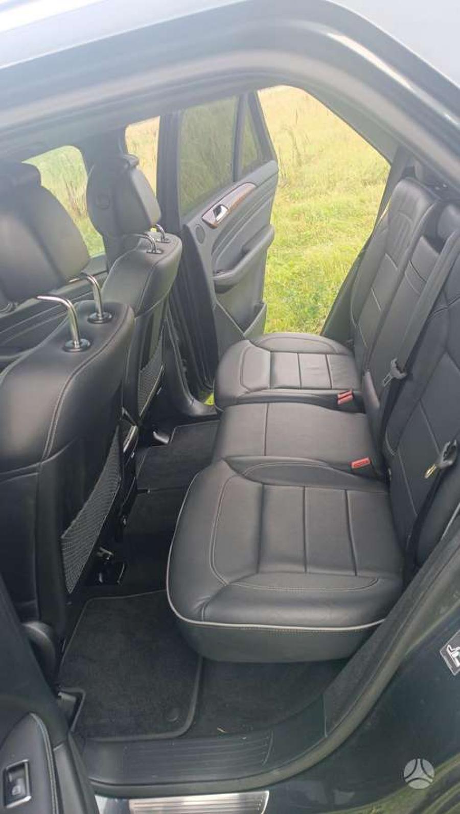 Mercedes-Benz ML 300 2013 in Anyksciai, with an engine capacity of 3.00 L and mileage of 95 thousand km for 17500 €, photo 10 on AUTOMOTO.COM.LV
