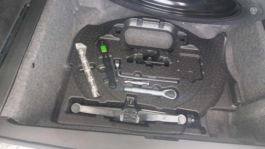 Mercedes-Benz ML 300 2013 in Anyksciai, with an engine capacity of 3.00 L and mileage of 95 thousand km for 17500 €, photo 12 on AUTOMOTO.COM.LV