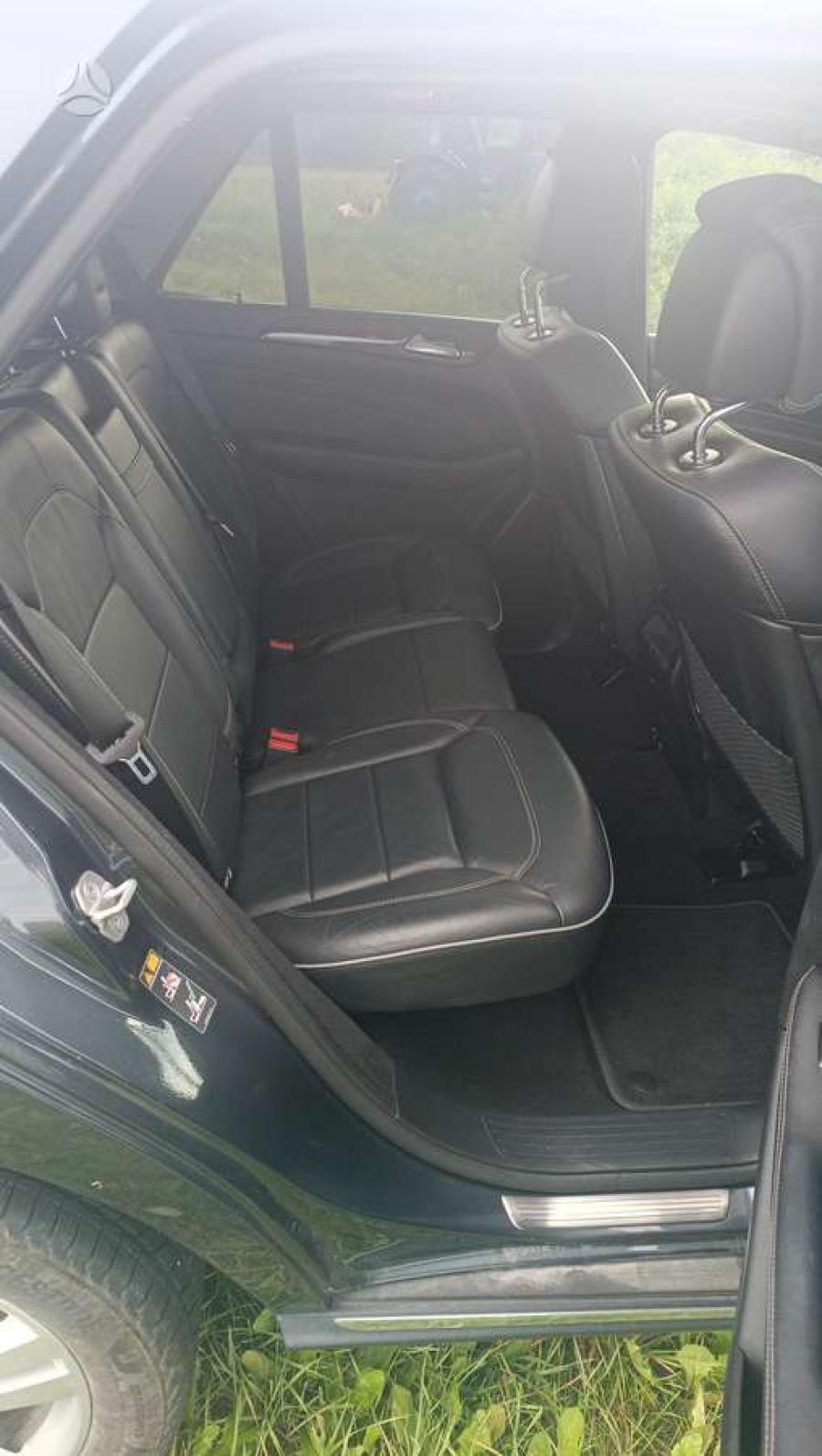 Mercedes-Benz ML 300 2013 in Anyksciai, with an engine capacity of 3.00 L and mileage of 95 thousand km for 17500 €, photo 16 on AUTOMOTO.COM.LV