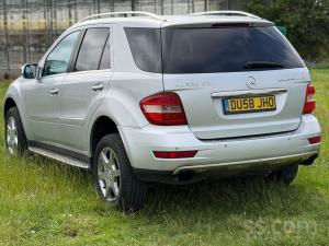 Pelēks Mercedes-Benz ML 300 2008 Rīga, ar dzinēja tilpumu 3.00 L un nobraukumu 95 tūkst. km par 4000 €, foto 6 vietnē AUTOMOTO.COM.LV