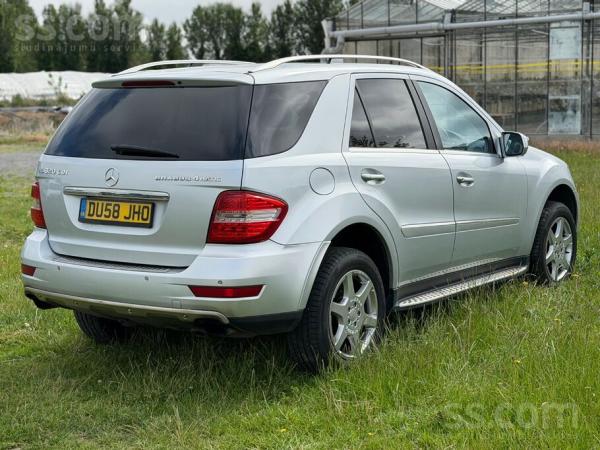 Pelēks Mercedes-Benz ML 300 2008 Rīga, ar dzinēja tilpumu 3.00 L un nobraukumu 95 tūkst. km par 4000 €, foto 8 vietnē AUTOMOTO.COM.LV