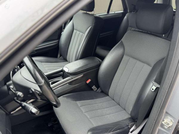 Grey Mercedes-Benz ML 300 2010 in Elektrenai, with an engine capacity of 3.00 L and mileage of 300 thousand km for 6300 €, photo 6 on AUTOMOTO.COM.LV
