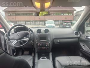 Pelēks Mercedes-Benz ML 300 2010 Limbaži, ar dzinēja tilpumu 3.00 L un nobraukumu 267 tūkst. km par 7900 €, foto 3 vietnē AUTOMOTO.COM.LV