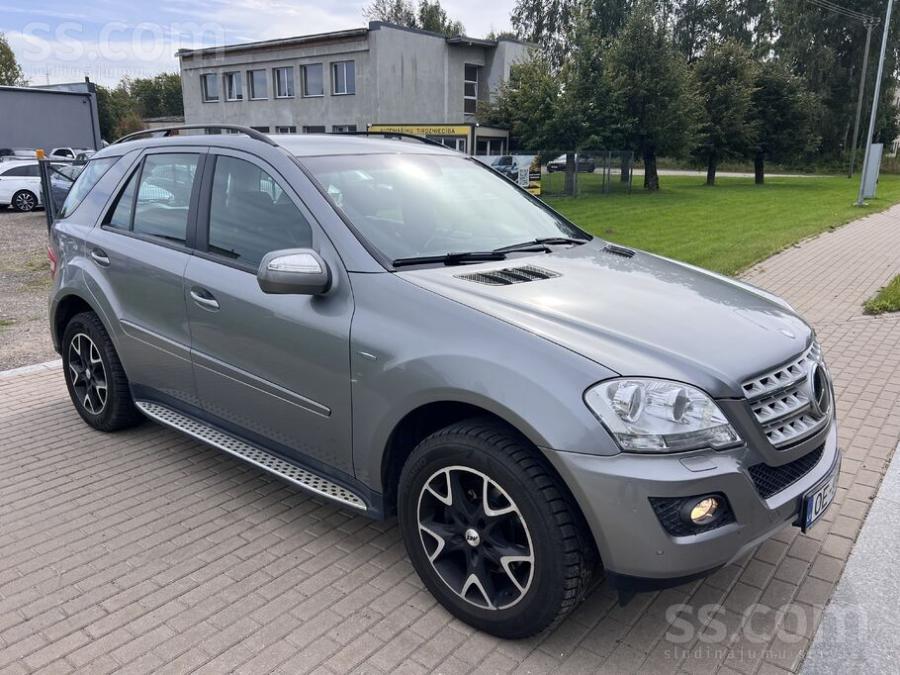 Серый Мерседес МЛ 300 2010 в Лимбажи, объемом двигателя 3.00 л и пробегом 269 тыс. км за 7950 €, фото 4 на AUTOMOTO.COM.LV