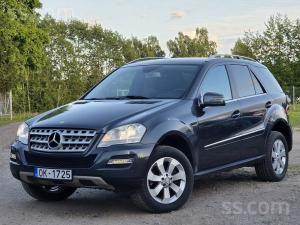 Pelēks Mercedes-Benz ML 300 2011 Preiļi, ar dzinēja tilpumu 3.00 L un nobraukumu 0 tūkst. km par 9150 €, foto 4 vietnē AUTOMOTO.COM.LV