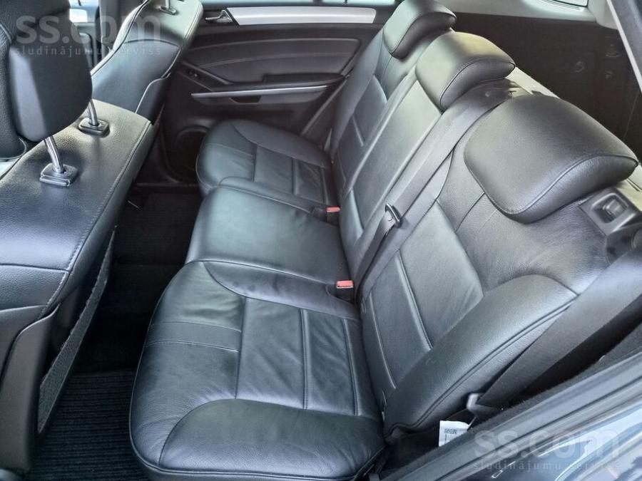 Pelēks Mercedes-Benz ML 300 2011 Preiļi, ar dzinēja tilpumu 3.00 L un nobraukumu 0 tūkst. km par 9150 €, foto 13 vietnē AUTOMOTO.COM.LV