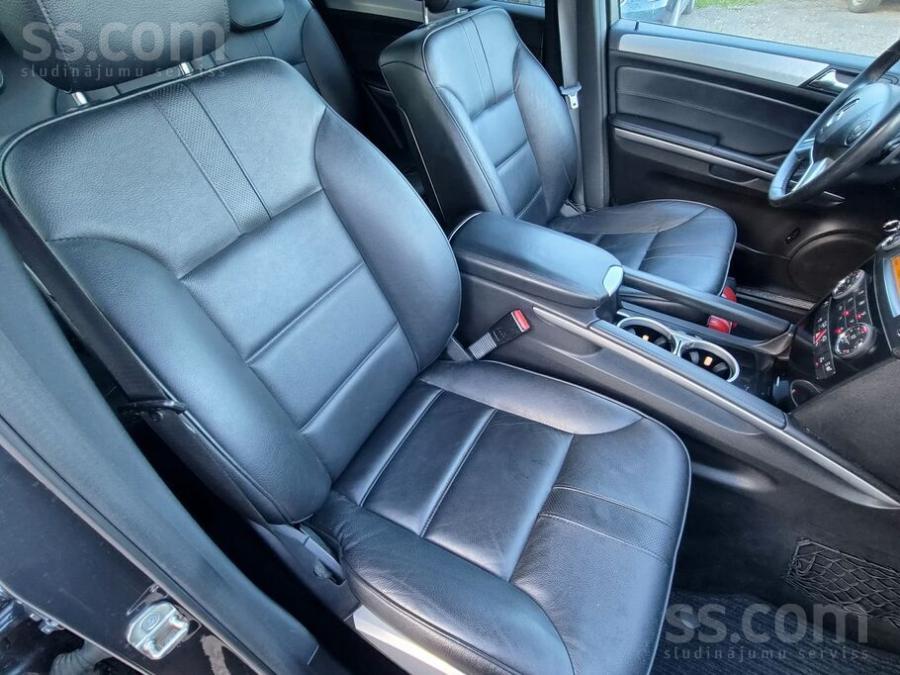 Pelēks Mercedes-Benz ML 300 2011 Preiļi, ar dzinēja tilpumu 3.00 L un nobraukumu 0 tūkst. km par 9150 €, foto 18 vietnē AUTOMOTO.COM.LV