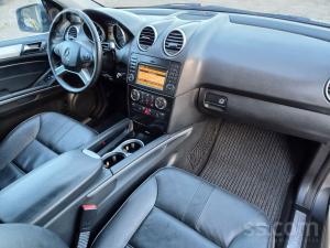 Pelēks Mercedes-Benz ML 300 2011 Preiļi, ar dzinēja tilpumu 3.00 L un nobraukumu 0 tūkst. km par 9150 €, foto 19 vietnē AUTOMOTO.COM.LV