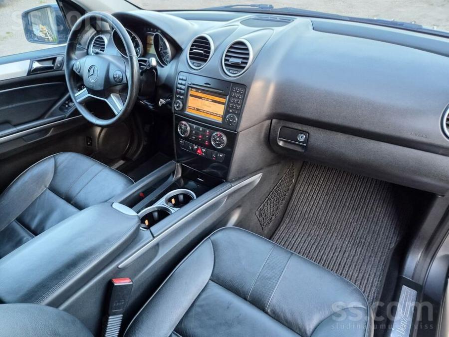 Pelēks Mercedes-Benz ML 300 2011 Preiļi, ar dzinēja tilpumu 3.00 L un nobraukumu 0 tūkst. km par 9150 €, foto 19 vietnē AUTOMOTO.COM.LV