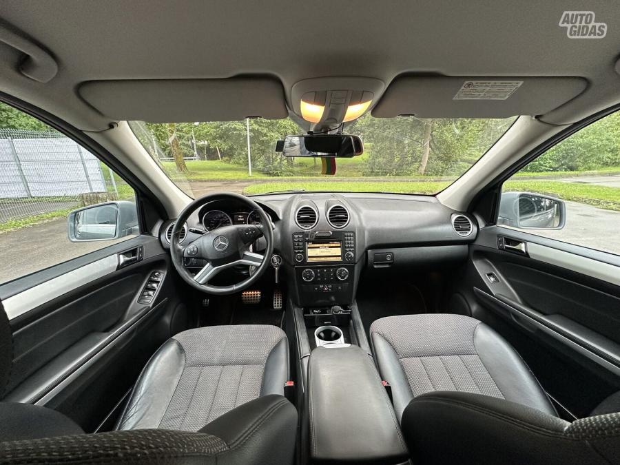 Pelēks Mercedes-Benz ML 300 2011 Kretinga, ar dzinēja tilpumu 3.00 L un nobraukumu 338 tūkst. km par 7200 €, foto 13 vietnē AUTOMOTO.COM.LV