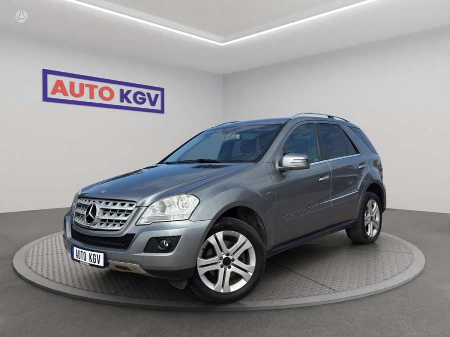 Grey Mercedes-Benz ML 300 2011 in Klaipeda, with an engine capacity of 3.00 L and mileage of 338 thousand km for 8999 €, photo 1 on AUTOMOTO.COM.LV