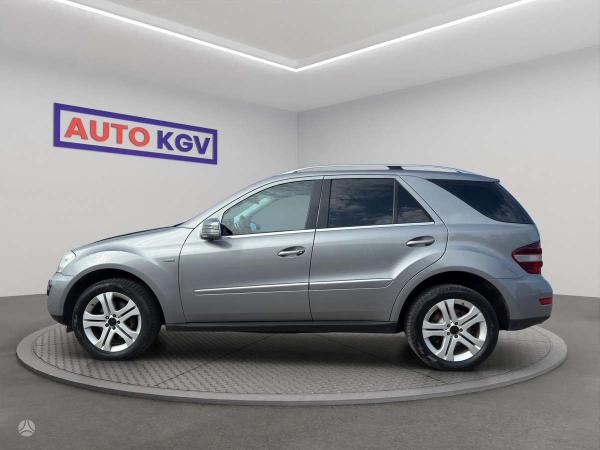 Grey Mercedes-Benz ML 300 2011 in Klaipeda, with an engine capacity of 3.00 L and mileage of 338 thousand km for 8999 €, photo 2 on AUTOMOTO.COM.LV
