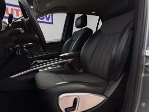 Grey Mercedes-Benz ML 300 2011 in Klaipeda, with an engine capacity of 3.00 L and mileage of 338 thousand km for 8999 €, photo 15 on AUTOMOTO.COM.LV