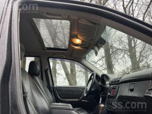 Melns Mercedes-Benz ML 320 1999 Cēsis, ar dzinēja tilpumu 3.20 L un nobraukumu 0 tūkst. km par 2400 €, foto 14 vietnē AUTOMOTO.COM.LV