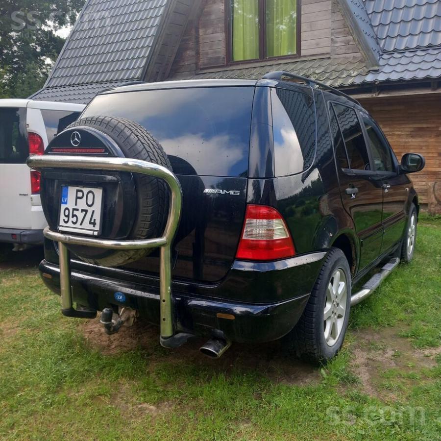 Melns Mercedes-Benz ML 320 2000 Rīga, ar dzinēja tilpumu 3.20 L un nobraukumu 258 tūkst. km par 1800 €, foto 4 vietnē AUTOMOTO.COM.LV