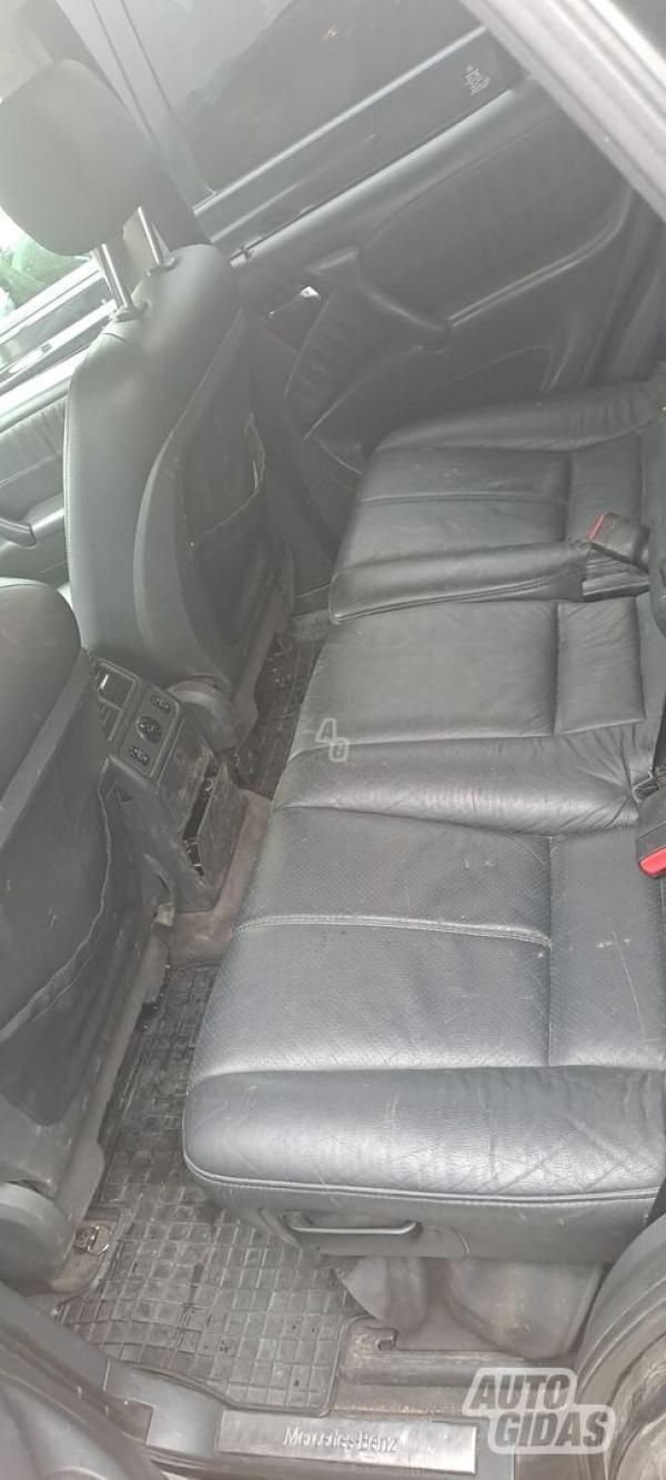 Melns Mercedes-Benz ML 320 2002 Viļņa, ar dzinēja tilpumu 3.20 L un nobraukumu 253 tūkst. km par 1500 €, foto 7 vietnē AUTOMOTO.COM.LV