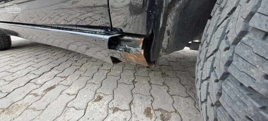 Melns Mercedes-Benz ML 320 2002 Viļņa, ar dzinēja tilpumu 3.20 L un nobraukumu 253 tūkst. km par 1500 €, foto 13 vietnē AUTOMOTO.COM.LV