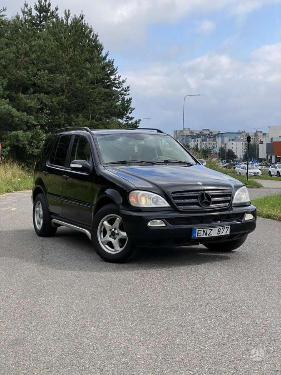 Black Mercedes-Benz ML 320 2002 in Vilnius, with an engine capacity of 3.20 L and mileage of 290 thousand km for 1450 €, photo 1 on AUTOMOTO.COM.LV
