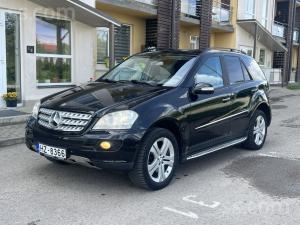 Черный Мерседес МЛ 320 2005 в Рига, объемом двигателя 3.00 л и пробегом 290 тыс. км за 4500 €, фото  на AUTOMOTO.COM.LV