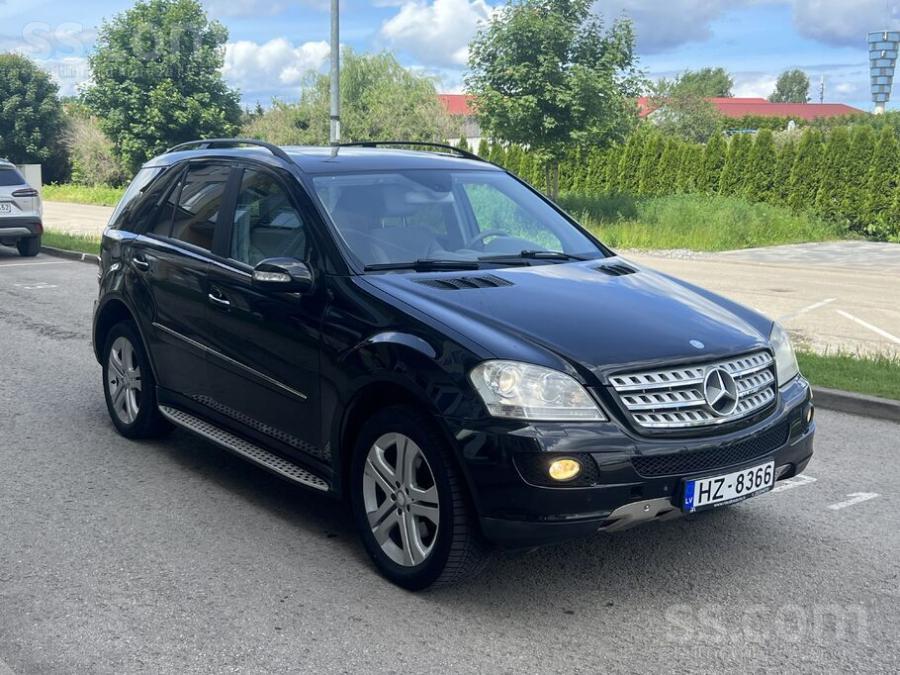Черный Мерседес МЛ 320 2005 в Рига, объемом двигателя 3.00 л и пробегом 290 тыс. км за 4500 €, фото 5 на AUTOMOTO.COM.LV