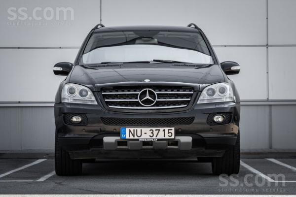 Melns Mercedes-Benz ML 320 2005 Rīga, ar dzinēja tilpumu 3.20 L un nobraukumu 280 tūkst. km par 4950 €, foto 2 vietnē AUTOMOTO.COM.LV