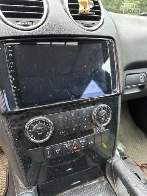 Melns Mercedes-Benz ML 320 2005 Pakruojis, ar dzinēja tilpumu 3.00 L un nobraukumu 458 tūkst. km par 3100 €, foto 8 vietnē AUTOMOTO.COM.LV