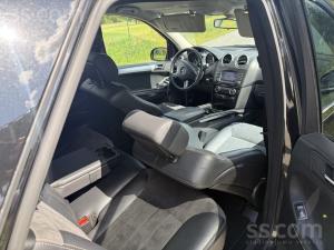 Черный Мерседес МЛ 320 2005 в Елгава, объемом двигателя 3.00 л и пробегом 320 тыс. км за 4500 €, фото 11 на AUTOMOTO.COM.LV