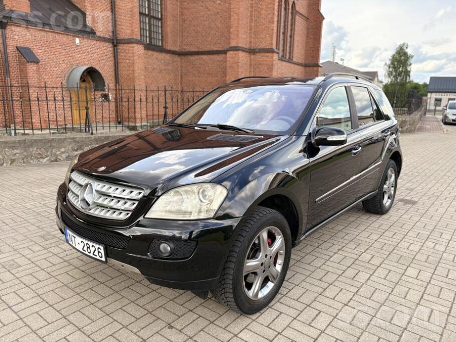 Melns Mercedes-Benz ML 320 2005 Rēzekne, ar dzinēja tilpumu 3.00 L un nobraukumu 0 tūkst. km par 4580 €, foto 1 vietnē AUTOMOTO.COM.LV