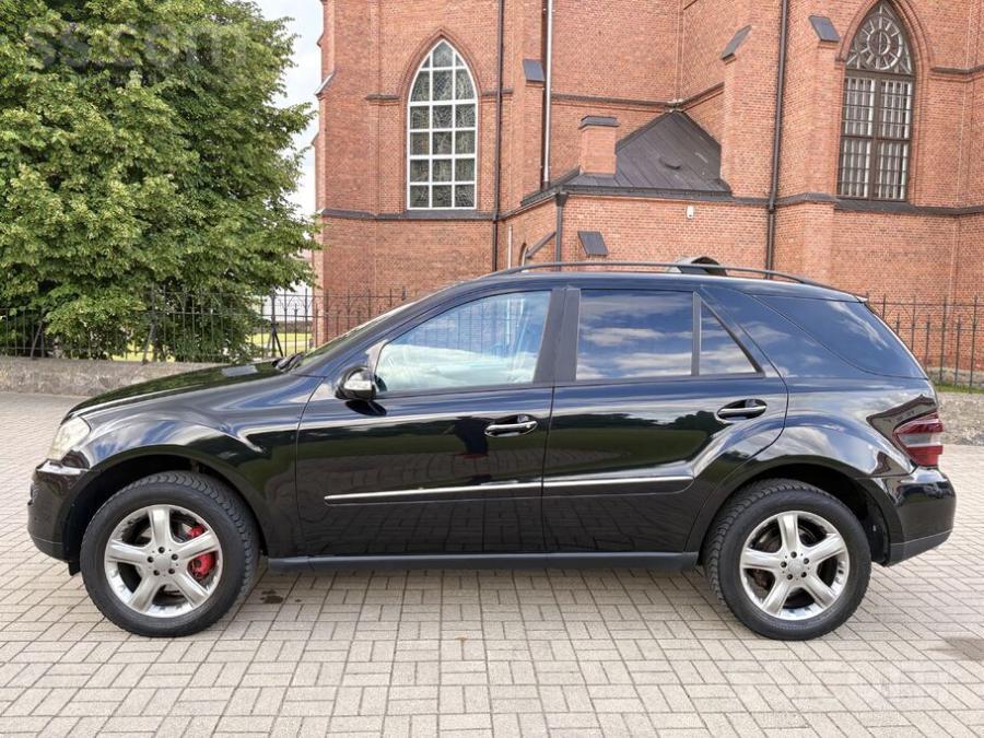 Melns Mercedes-Benz ML 320 2005 Rēzekne, ar dzinēja tilpumu 3.00 L un nobraukumu 0 tūkst. km par 4580 €, foto 5 vietnē AUTOMOTO.COM.LV