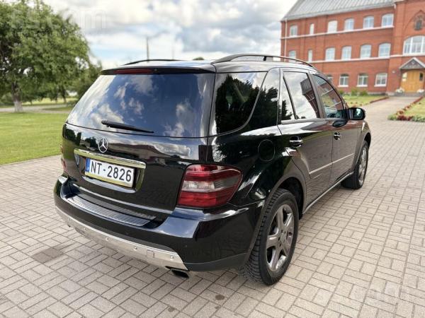 Melns Mercedes-Benz ML 320 2005 Rēzekne, ar dzinēja tilpumu 3.00 L un nobraukumu 0 tūkst. km par 4580 €, foto 7 vietnē AUTOMOTO.COM.LV