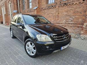 Melns Mercedes-Benz ML 320 2005 Kauņa, ar dzinēja tilpumu 2.99 L un nobraukumu 360 tūkst. km par 3750 €, foto 3 vietnē AUTOMOTO.COM.LV