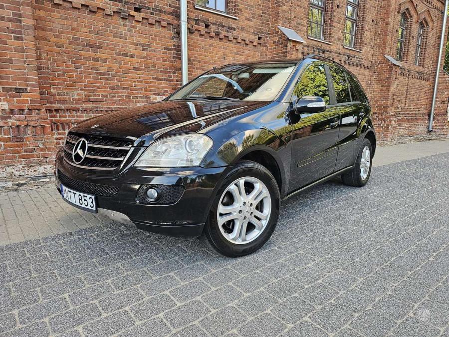 Melns Mercedes-Benz ML 320 2005 Kauņa, ar dzinēja tilpumu 2.99 L un nobraukumu 360 tūkst. km par 3750 €, foto 5 vietnē AUTOMOTO.COM.LV