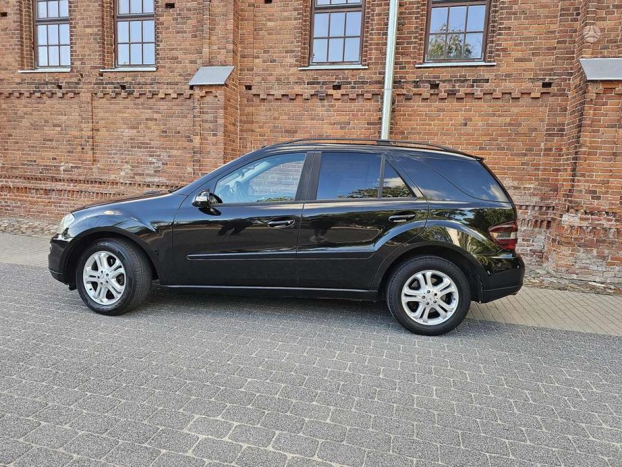 Melns Mercedes-Benz ML 320 2005 Kauņa, ar dzinēja tilpumu 2.99 L un nobraukumu 360 tūkst. km par 3750 €, foto 9 vietnē AUTOMOTO.COM.LV