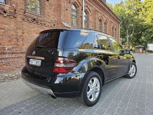 Melns Mercedes-Benz ML 320 2005 Kauņa, ar dzinēja tilpumu 2.99 L un nobraukumu 360 tūkst. km par 3750 €, foto 10 vietnē AUTOMOTO.COM.LV