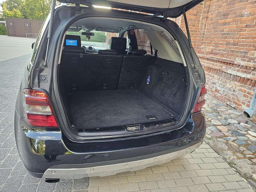Melns Mercedes-Benz ML 320 2005 Kauņa, ar dzinēja tilpumu 2.99 L un nobraukumu 360 tūkst. km par 3750 €, foto 12 vietnē AUTOMOTO.COM.LV