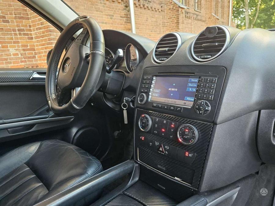 Melns Mercedes-Benz ML 320 2005 Kauņa, ar dzinēja tilpumu 2.99 L un nobraukumu 360 tūkst. km par 3750 €, foto 14 vietnē AUTOMOTO.COM.LV
