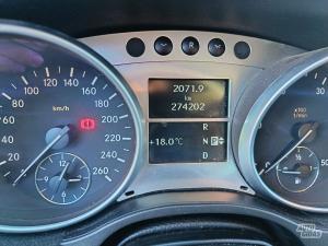 Black Mercedes-Benz ML 320 2005 in Panevezys, with an engine capacity of 3.20 L and mileage of 274 thousand km for 4500 €, photo 10 on AUTOMOTO.COM.LV