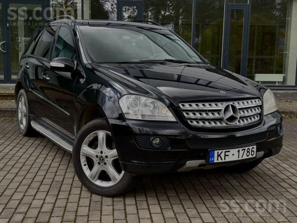 Mercedes-Benz ML 320 2005 Tukums vietnē Melns Mercedes-Benz ML 320 2005 Tukums, ar dzinēja tilpumu 3.00 L un nobraukumu 342 tūkst. km par 3700 €, foto 1 vietnē AUTOMOTO.COM.LV