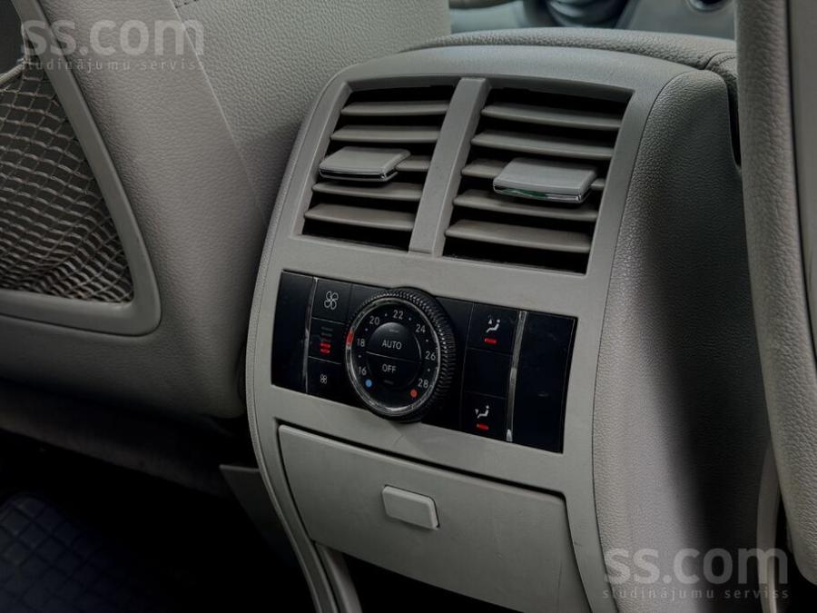 Melns Mercedes-Benz ML 320 2005 Tukums, ar dzinēja tilpumu 3.00 L un nobraukumu 342 tūkst. km par 3700 €, foto 8 vietnē AUTOMOTO.COM.LV