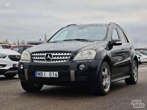 Black Mercedes-Benz ML 320 2006 in Vilnius, with an engine capacity of 3.00 L and mileage of 366 thousand km for 7500 €, photo 3 on AUTOMOTO.COM.LV