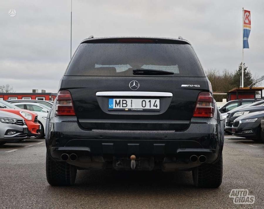 Black Mercedes-Benz ML 320 2006 in Vilnius, with an engine capacity of 3.00 L and mileage of 366 thousand km for 7500 €, photo 6 on AUTOMOTO.COM.LV