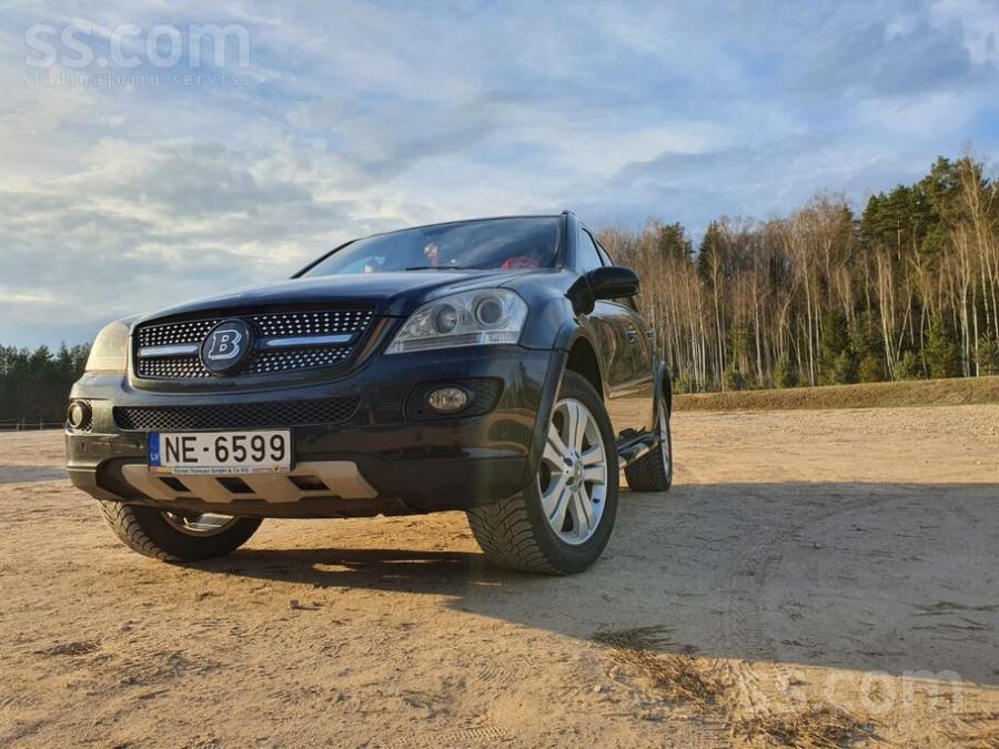Black Mercedes-Benz ML 320 2006 in Daugavpils, with an engine capacity of 3.00 L and mileage of 341 thousand km for 6000 €, photo 11 on AUTOMOTO.COM.LV