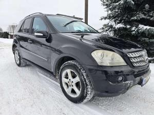 Melns Mercedes-Benz ML 320 2006 Kauņa, ar dzinēja tilpumu 3.00 L un nobraukumu 264 tūkst. km par 4800 €, foto  vietnē AUTOMOTO.COM.LV