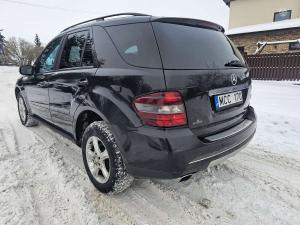 Black Mercedes-Benz ML 320 2006 in Kaunas, with an engine capacity of 3.00 L and mileage of 264 thousand km for 4800 €, photo 18 on AUTOMOTO.COM.LV